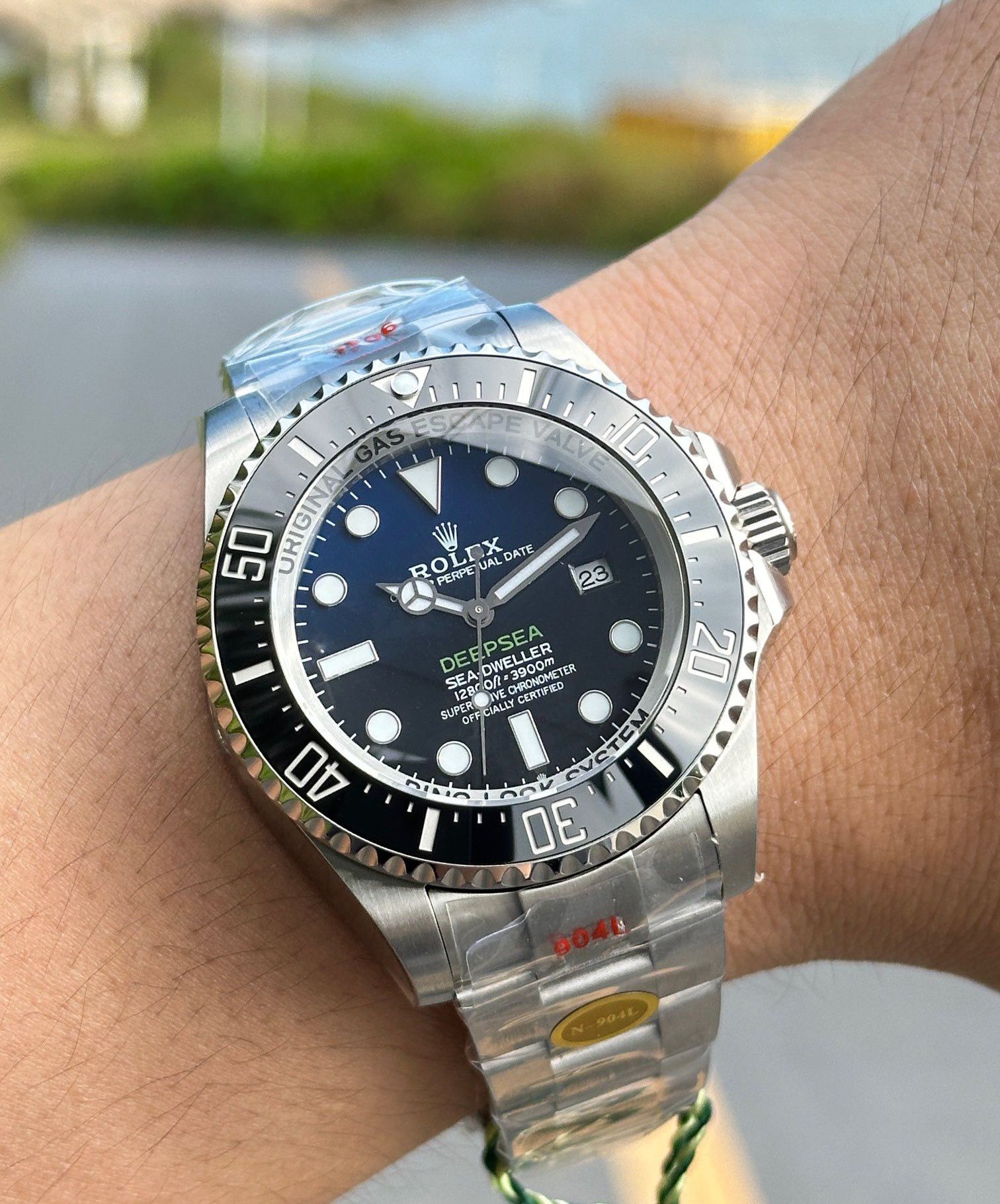 A Deep Dive into the Noob Factory Rolex Sea-Dweller 126660 Blue Black ...